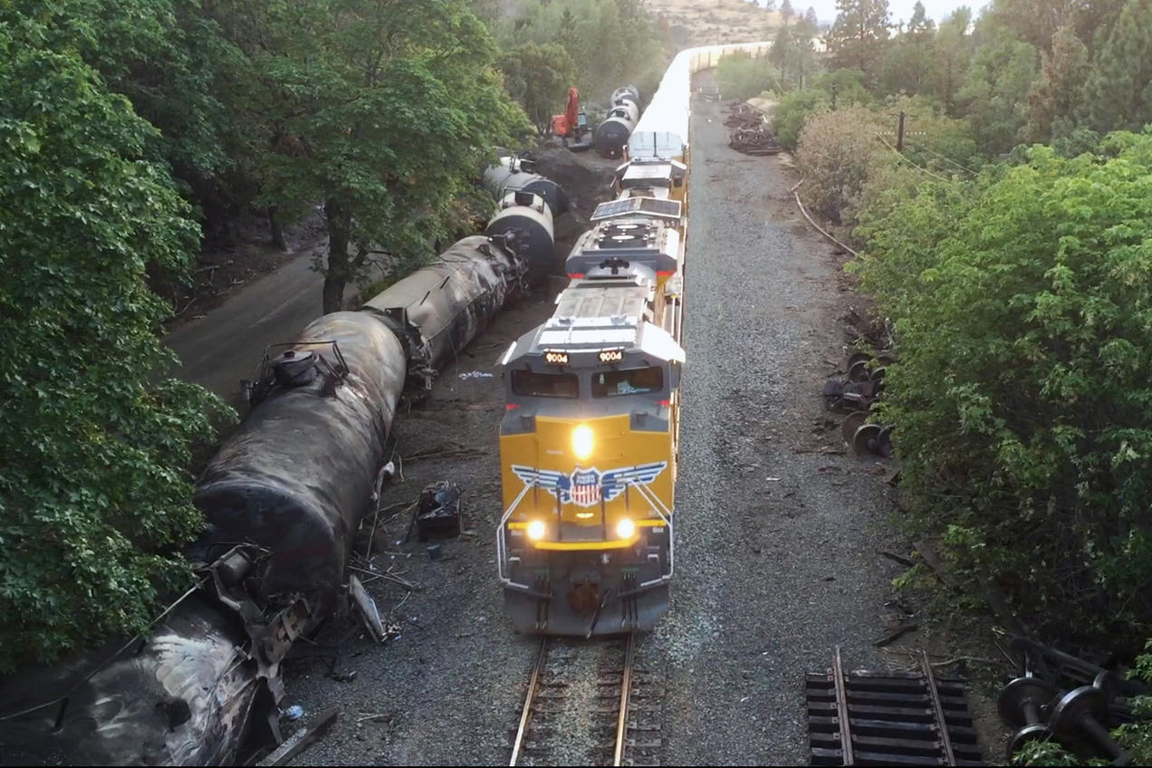 The Bomb Train Derailment That Sparked a Resistance in the Columbia ...
